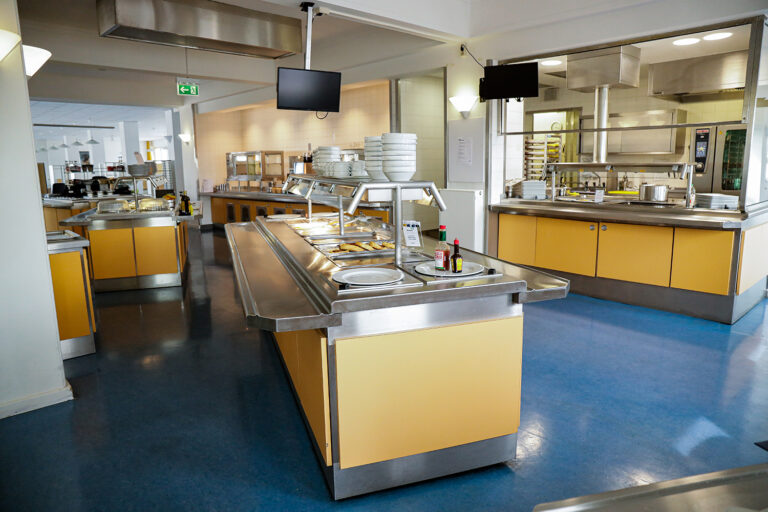 08 Kantine Charlottenstraße – GASTRONOMIE